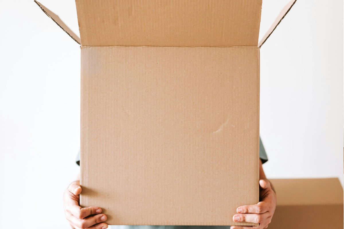 6 Cardboard Boxes for Moving Buying Tips | Boxes for Moving Home